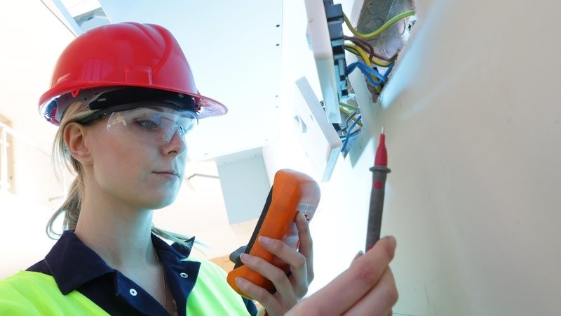 €20m in funding to expand apprenticeship provision - Ward Personnel